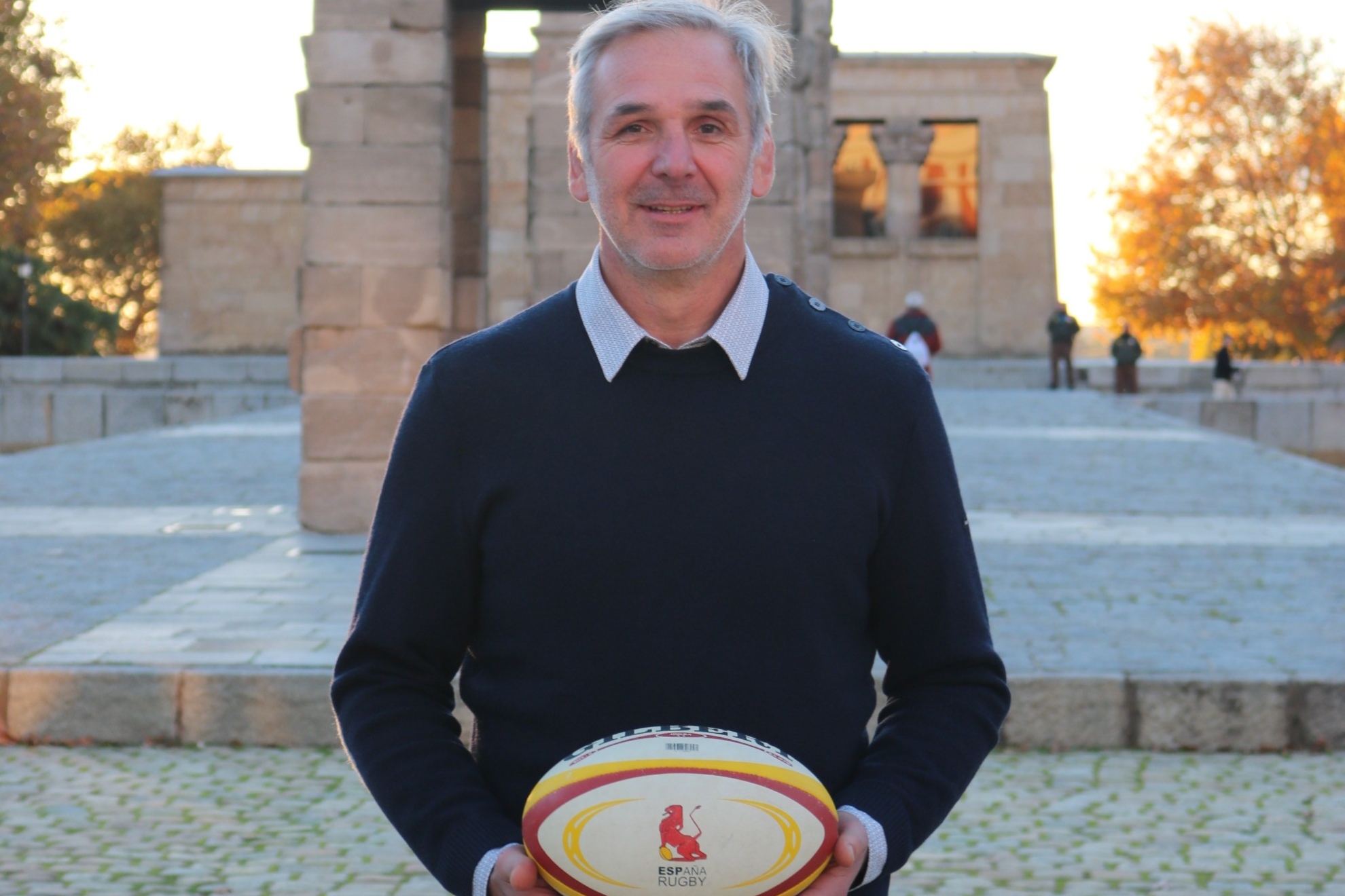 Régis Sonnes, nuevo seleccionador de Las Leonas