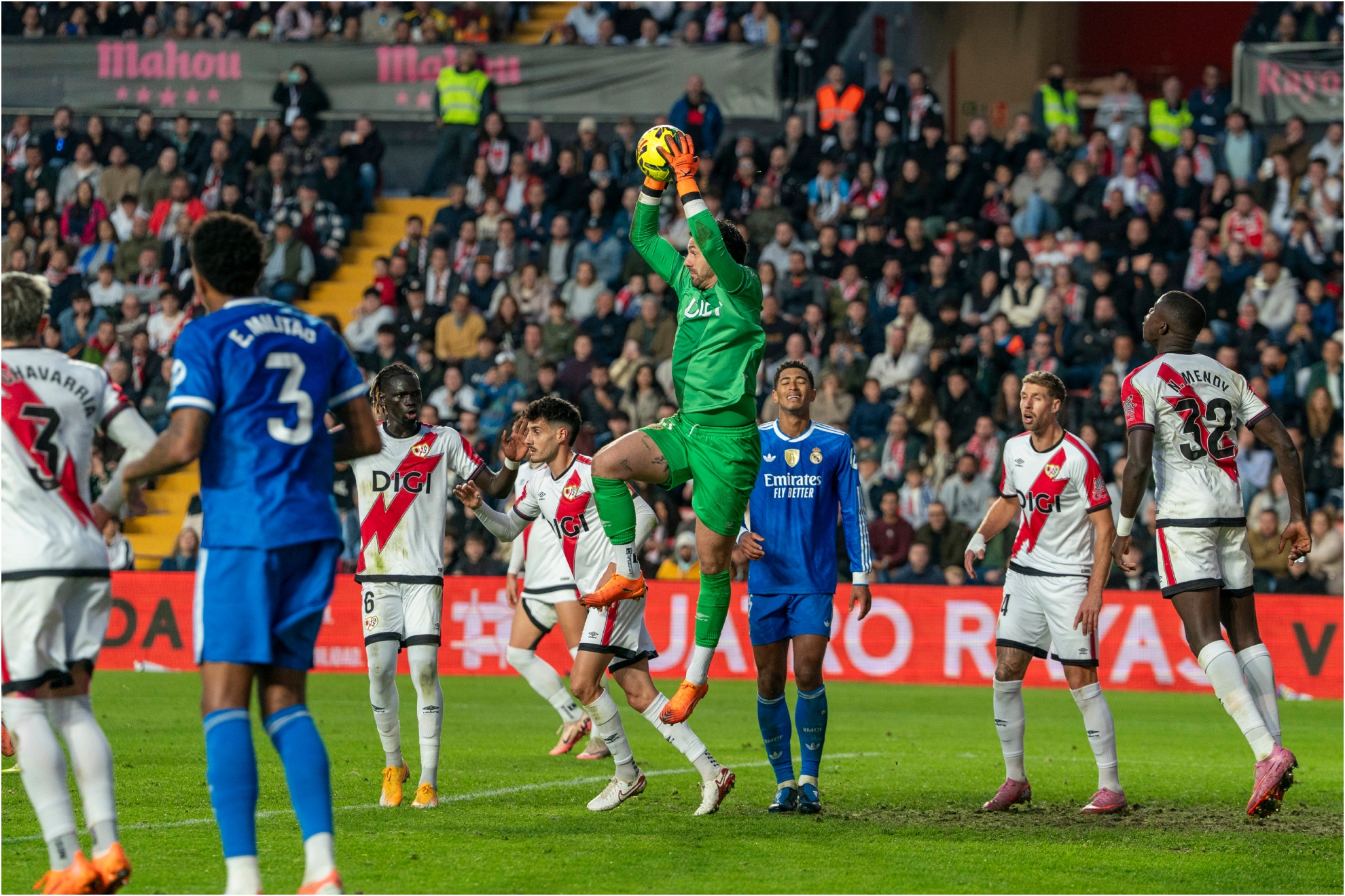 El Rayo Vallecano echa el cerrojo a su portería