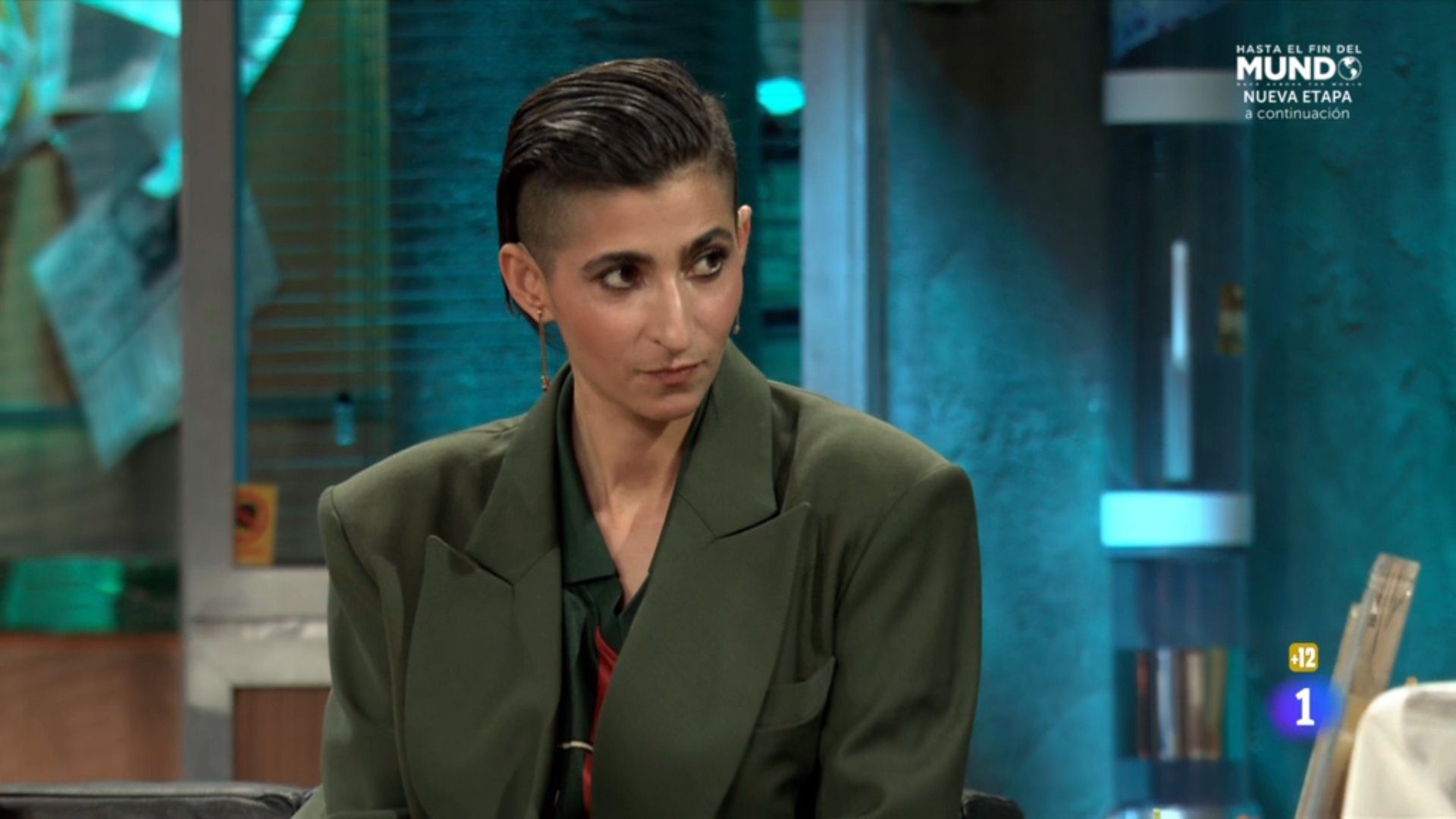 Alba Flores responde a esta vieja pregunta clásica con David Broncano ...