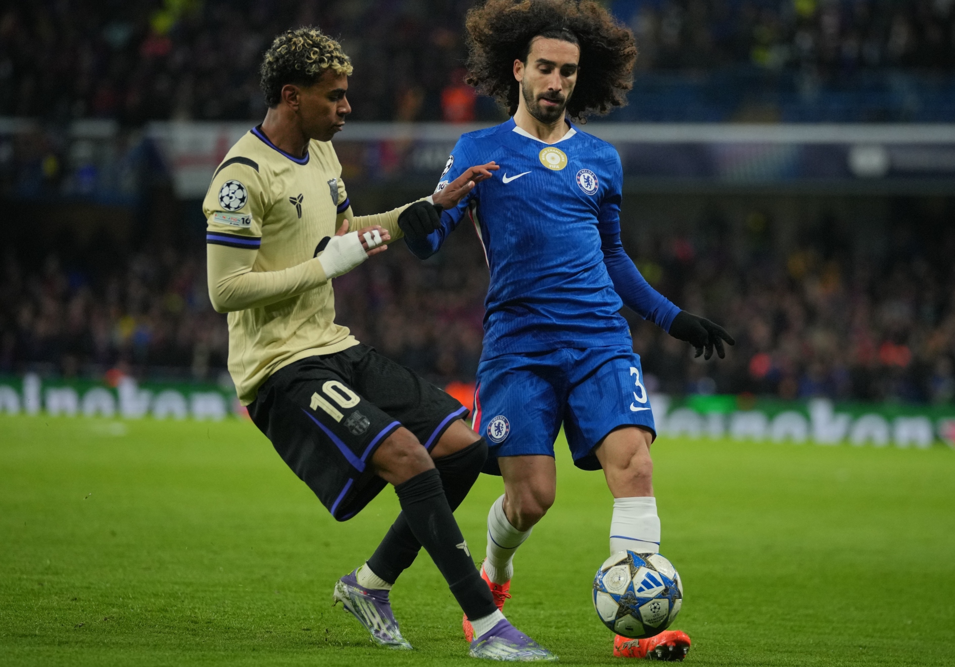 Todo lo que el Barça cobró por la venta de Cucurella