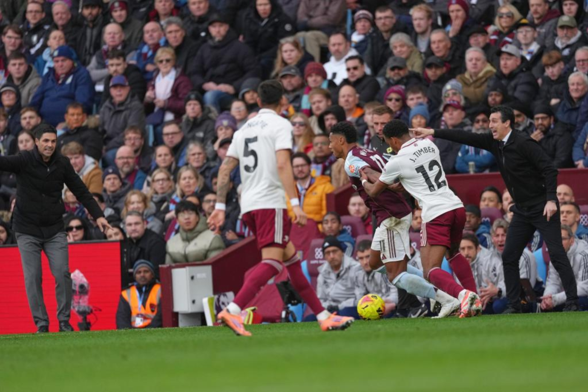 Un 'Buendía' de Emery amarga a Arteta