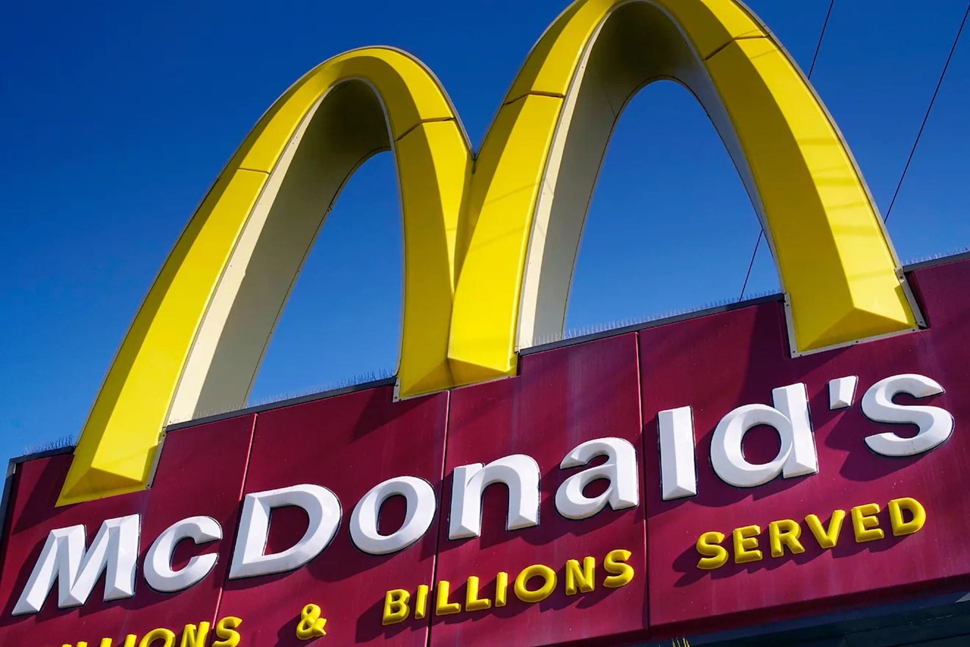 Adiós a una de las señas de identidad de McDonald’s: la cadena anuncia ...