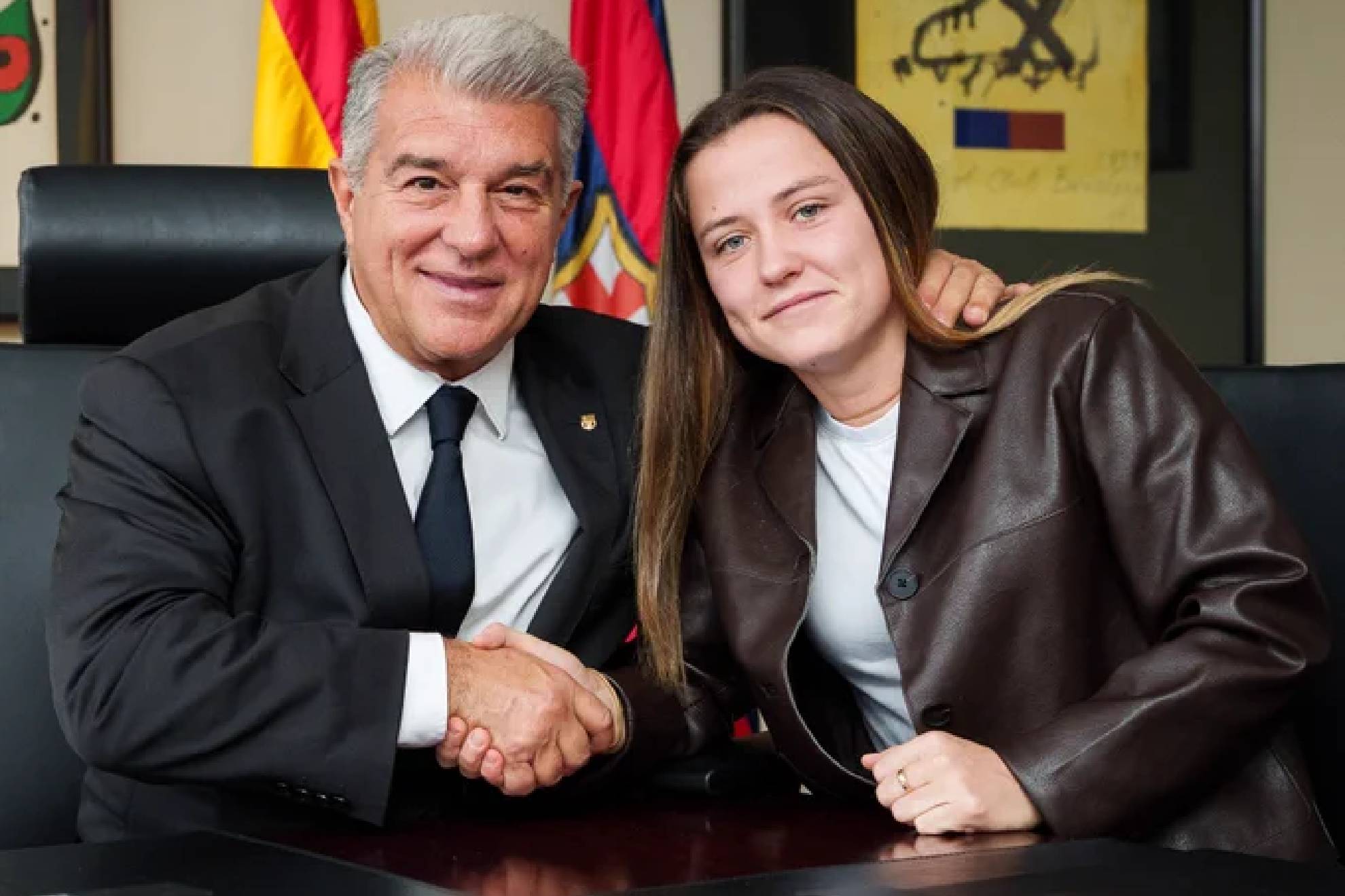 Claudia Pina renueva con el Barça hasta 2029