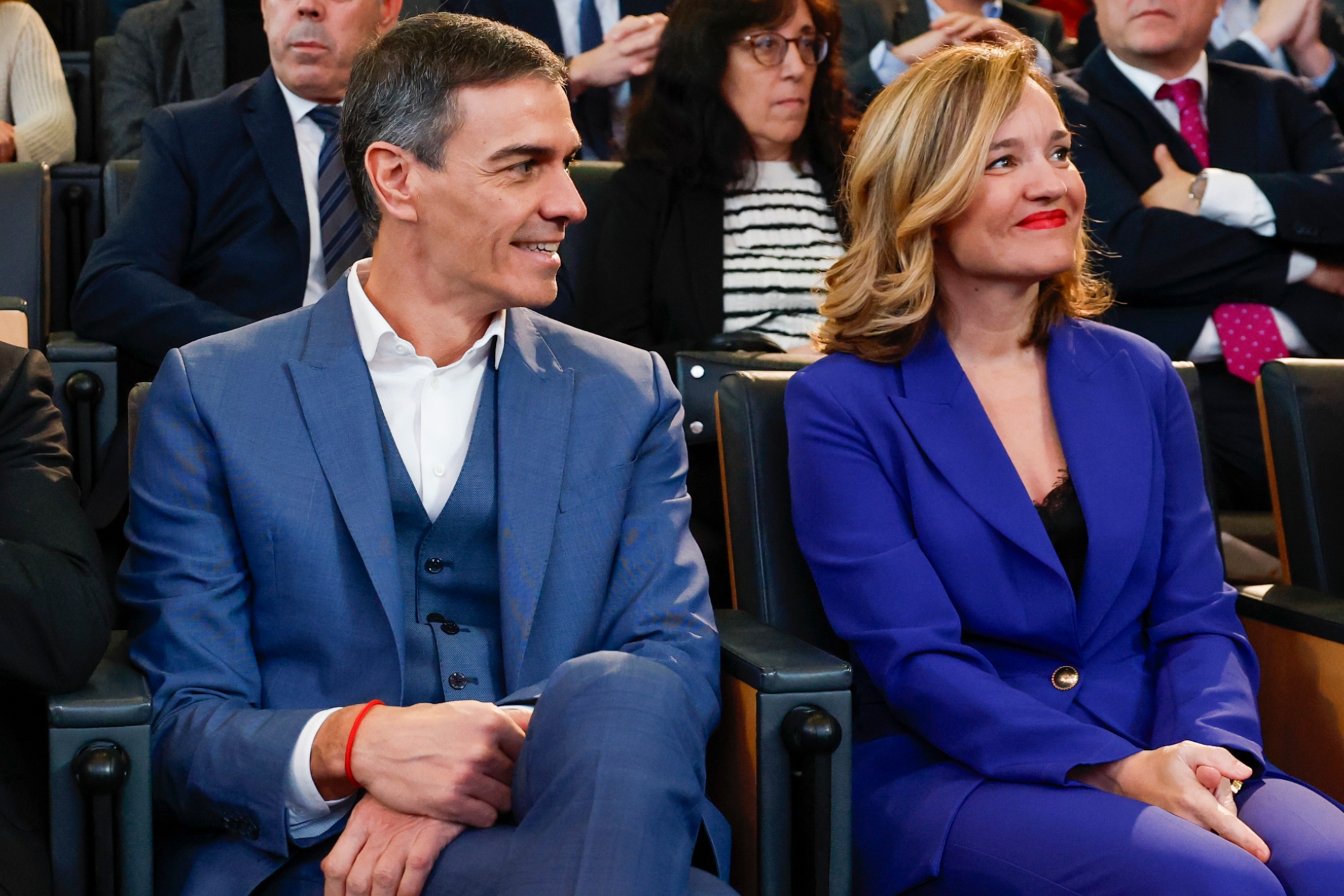 Pedro Sánchez nombrará a una mujer como portavoz del Gobierno para ...