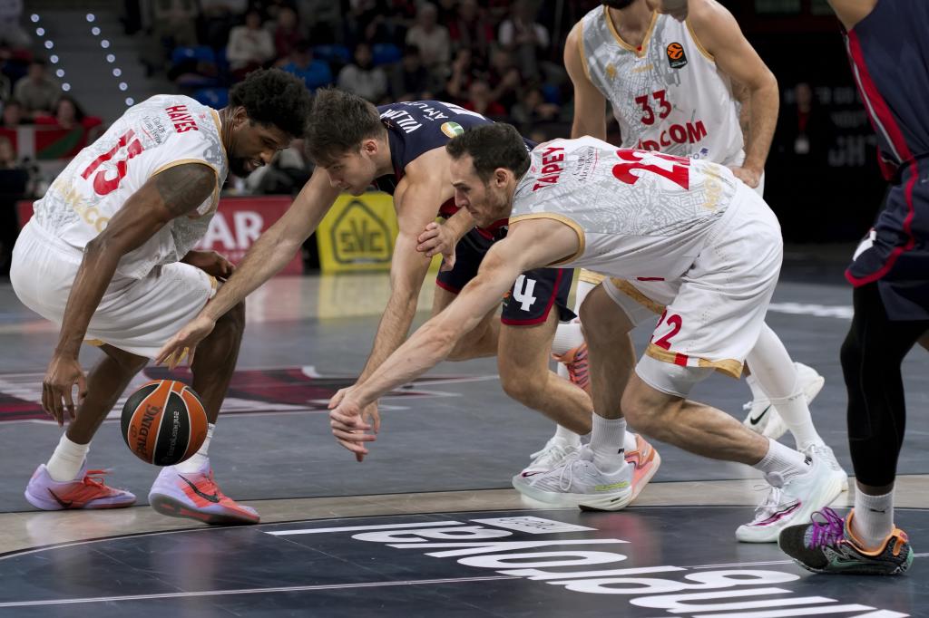 El Baskonia saca pecho y tumba al AS Monaco
