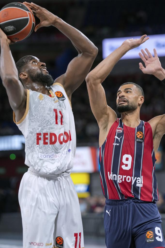 El Baskonia saca pecho y tumba al AS Monaco