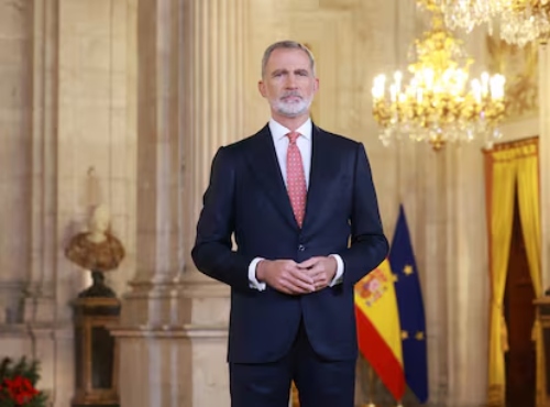 El Rey Felipe VI 'moderniza' el mensaje por Nochebuena 11 años después ...