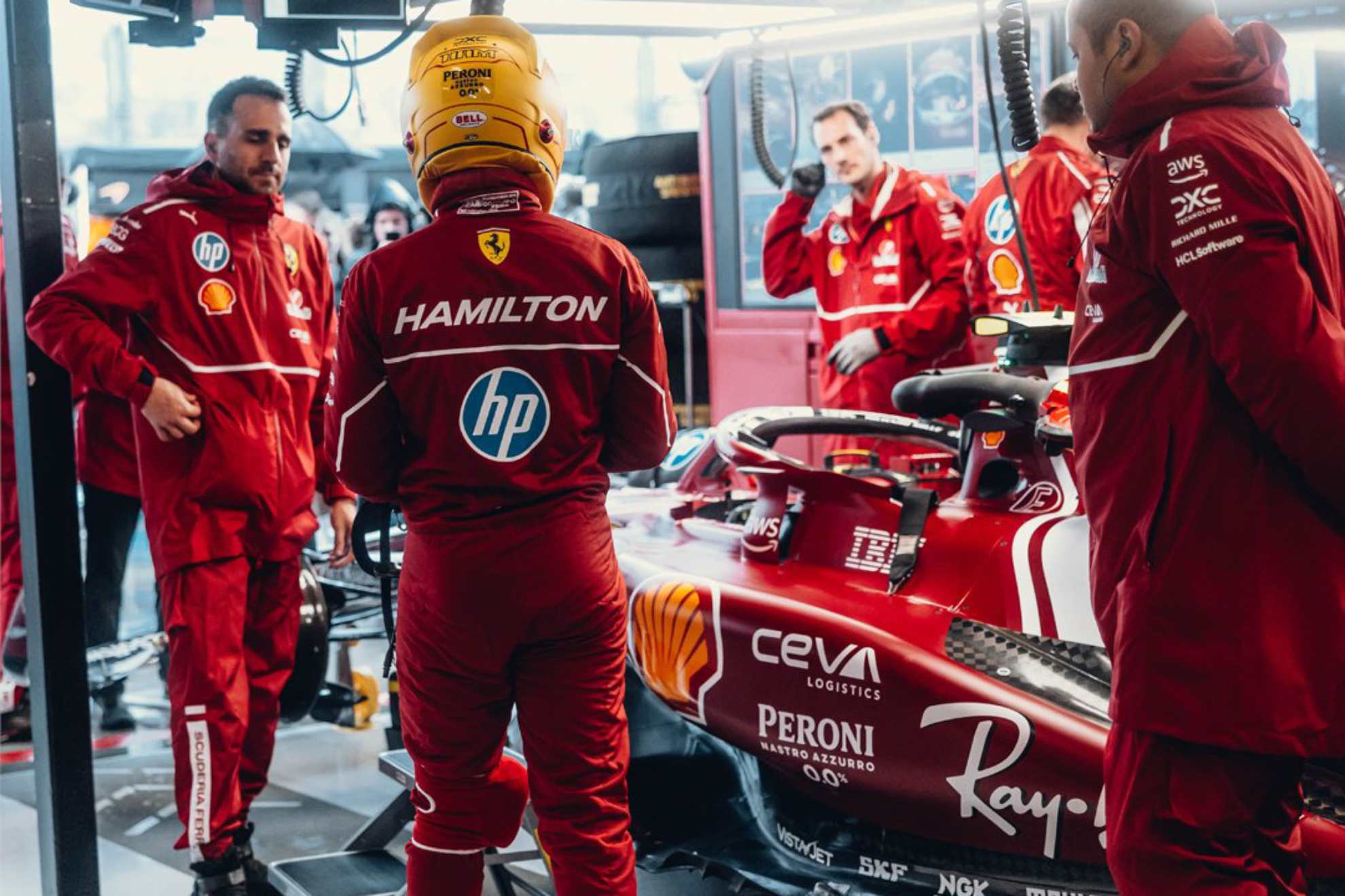 Ferrari fulmina al ingeniero de Hamilton