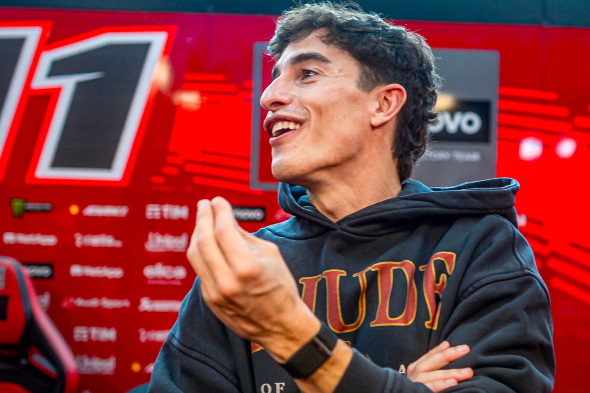 Marc Márquez se atreve con el primer reto viral del año y provoca el ...