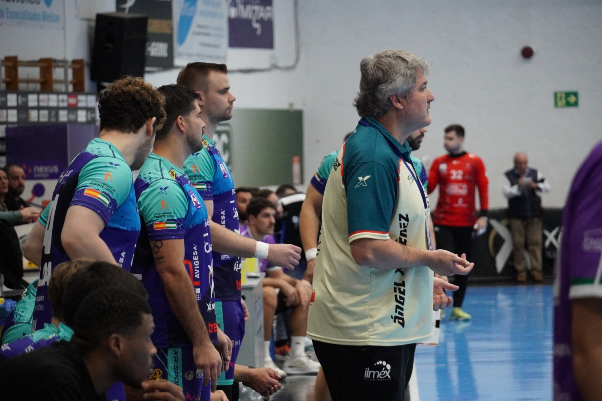 El Ángel Ximénez destituye a Paco Bustos tras seis temporadas y media ...