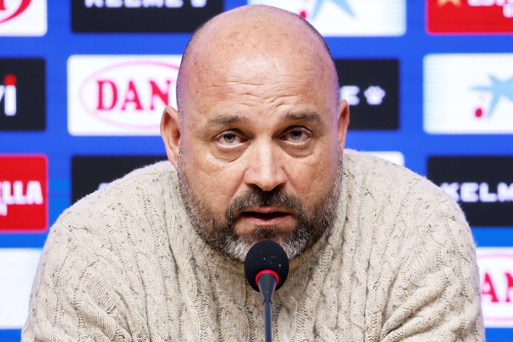 Manolo González: “El club está trabajando en el mercado, pero no ...