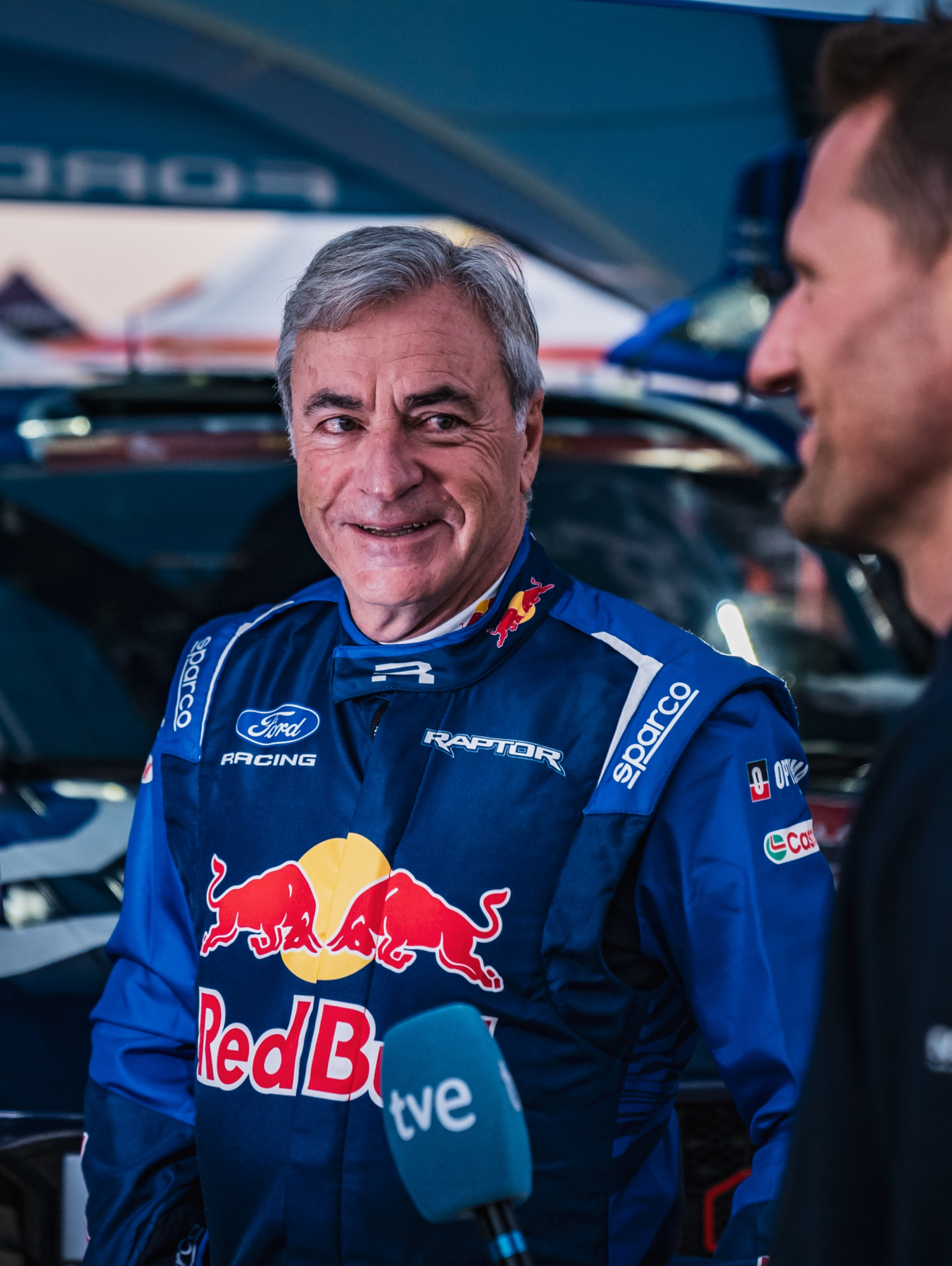 "Carlos Sainz no tiene que preocuparse, aquí tendrá un coche para seguir"
