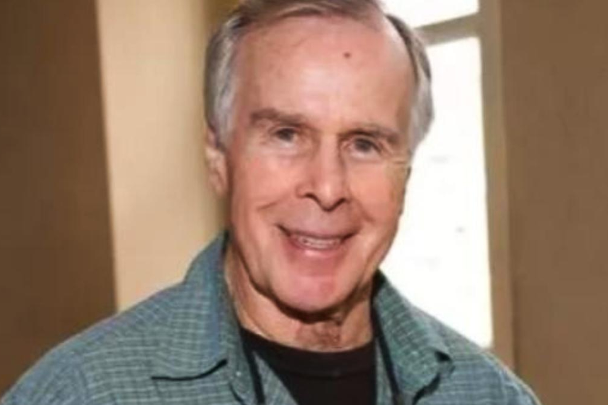 Muere John Cunningham, actor de 'El club de los poetas muertos', a los ...