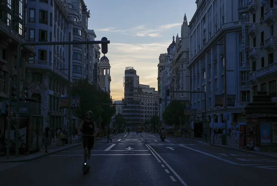La Audiencia Nacional descarta que el apagón general de España se ...