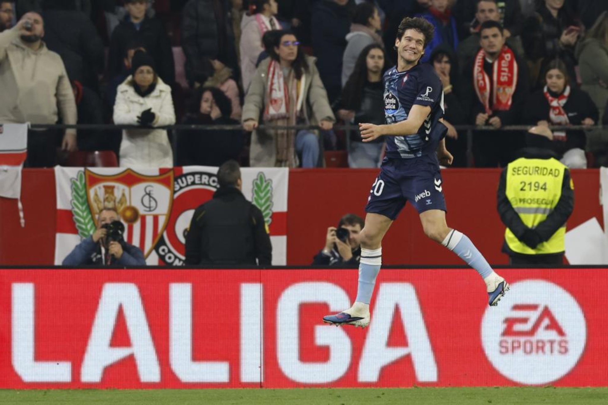 Marcos Alonso: "El equipo está mejorando mucho"
