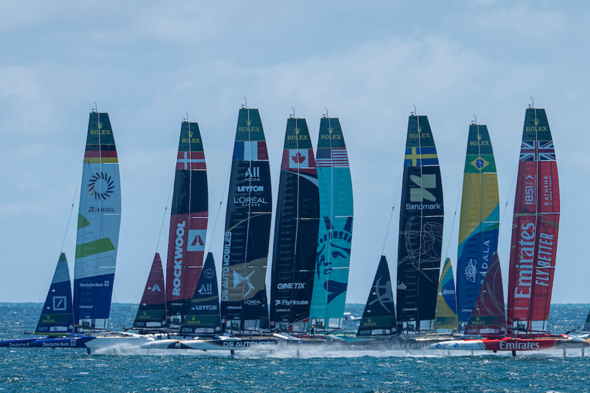 Artemis, EE.UU. y Francia lideran el G.P. de Perth; Nueva Zelanda, K.O.