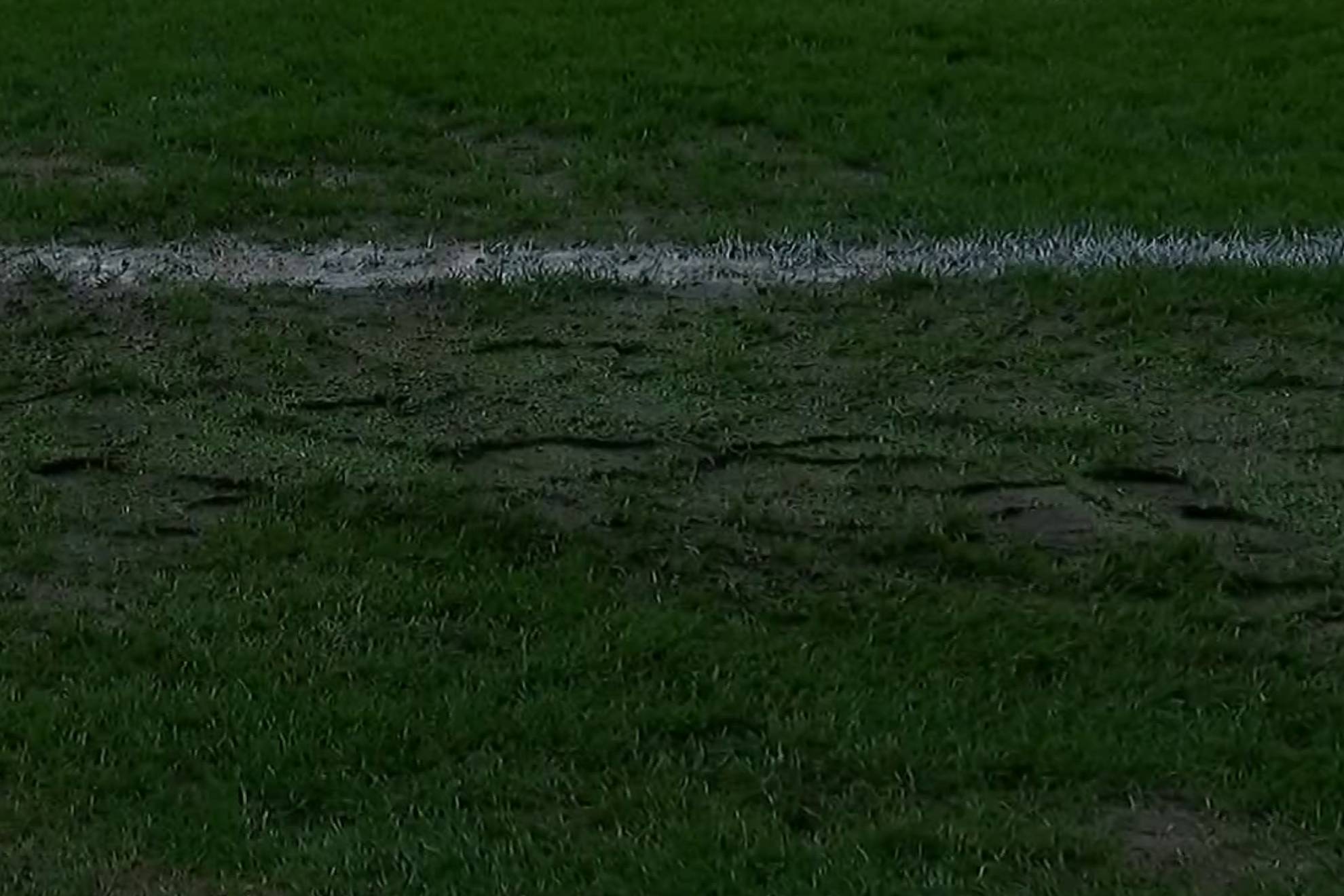 Los jugadores del Rayo explotan por el estado del césped: "Es una ...