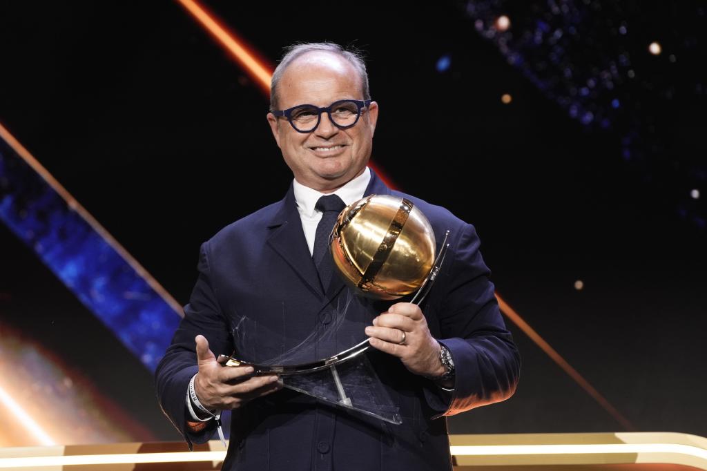Luis Campos "Luis Enrique me ha pedido que te diga que si no vienes ...