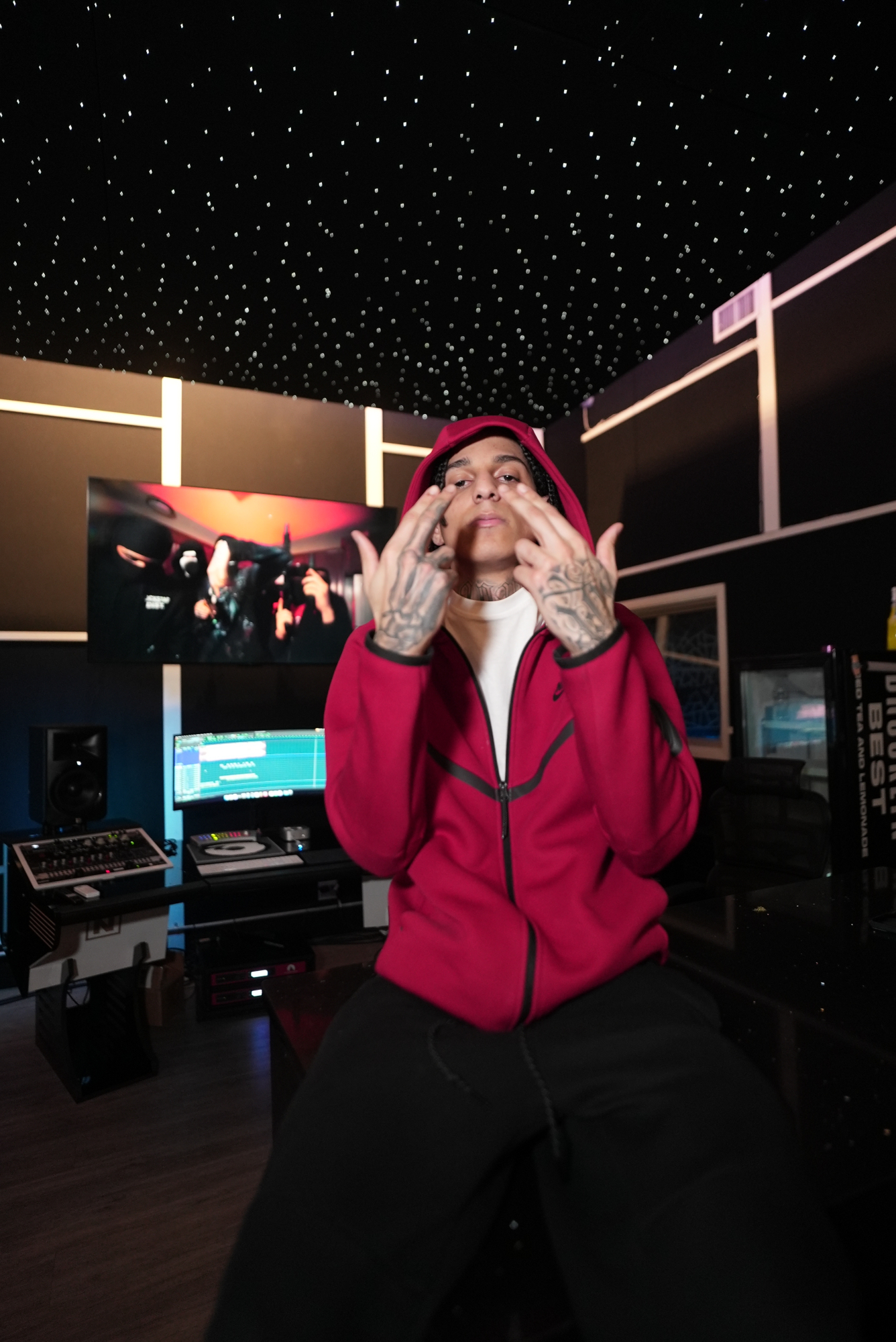 JC Reyes se une a Laja en el fenómeno viral de ‘Seteadora Remix’