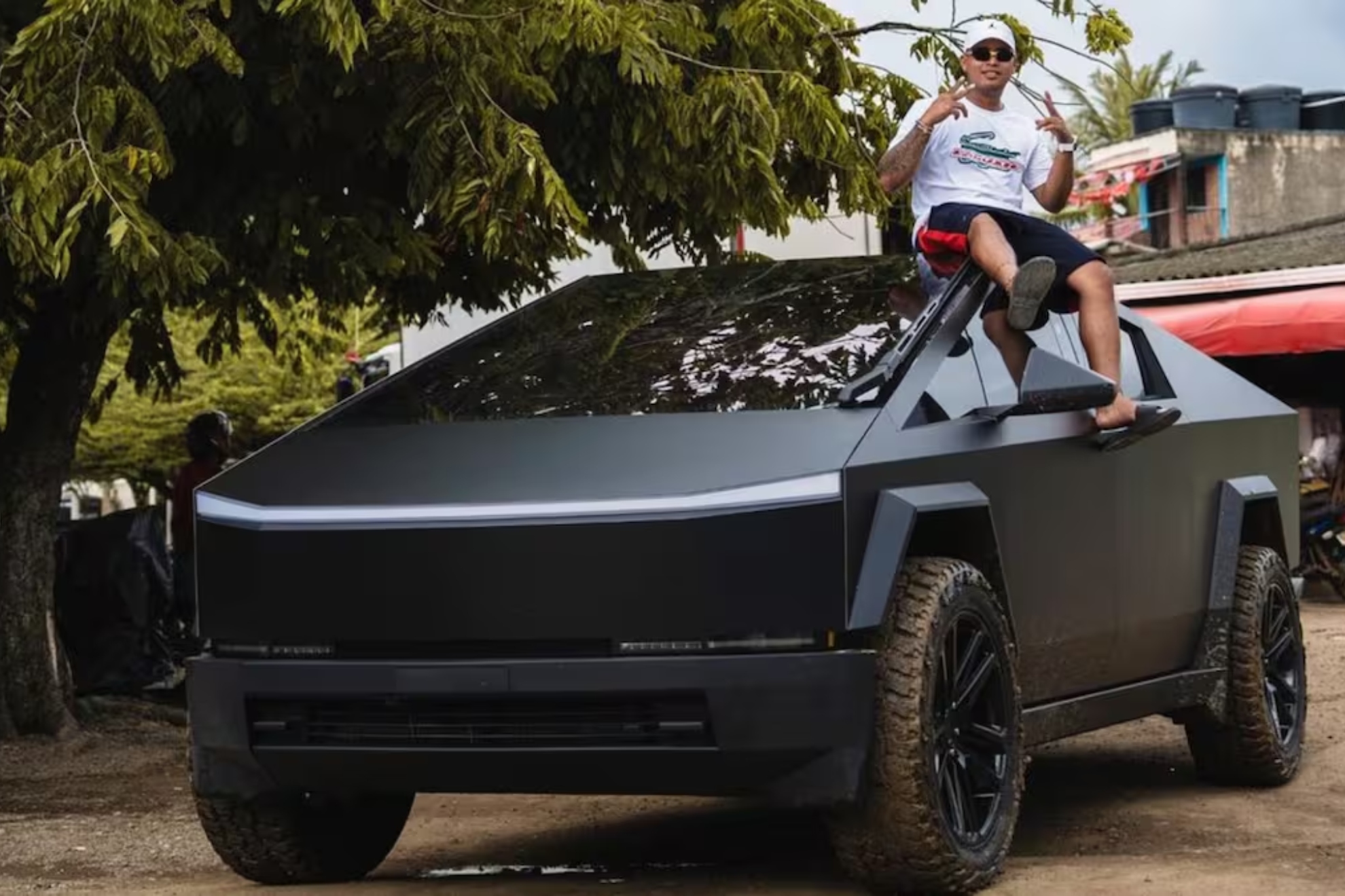 Cayó el influencer de la Cybertruck: Javier Arias 'Stunt' capturado con ...
