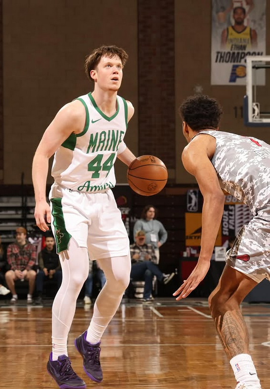 El niño de León que ata la NBA y se le escapó a España: Max Shulga pasa ...