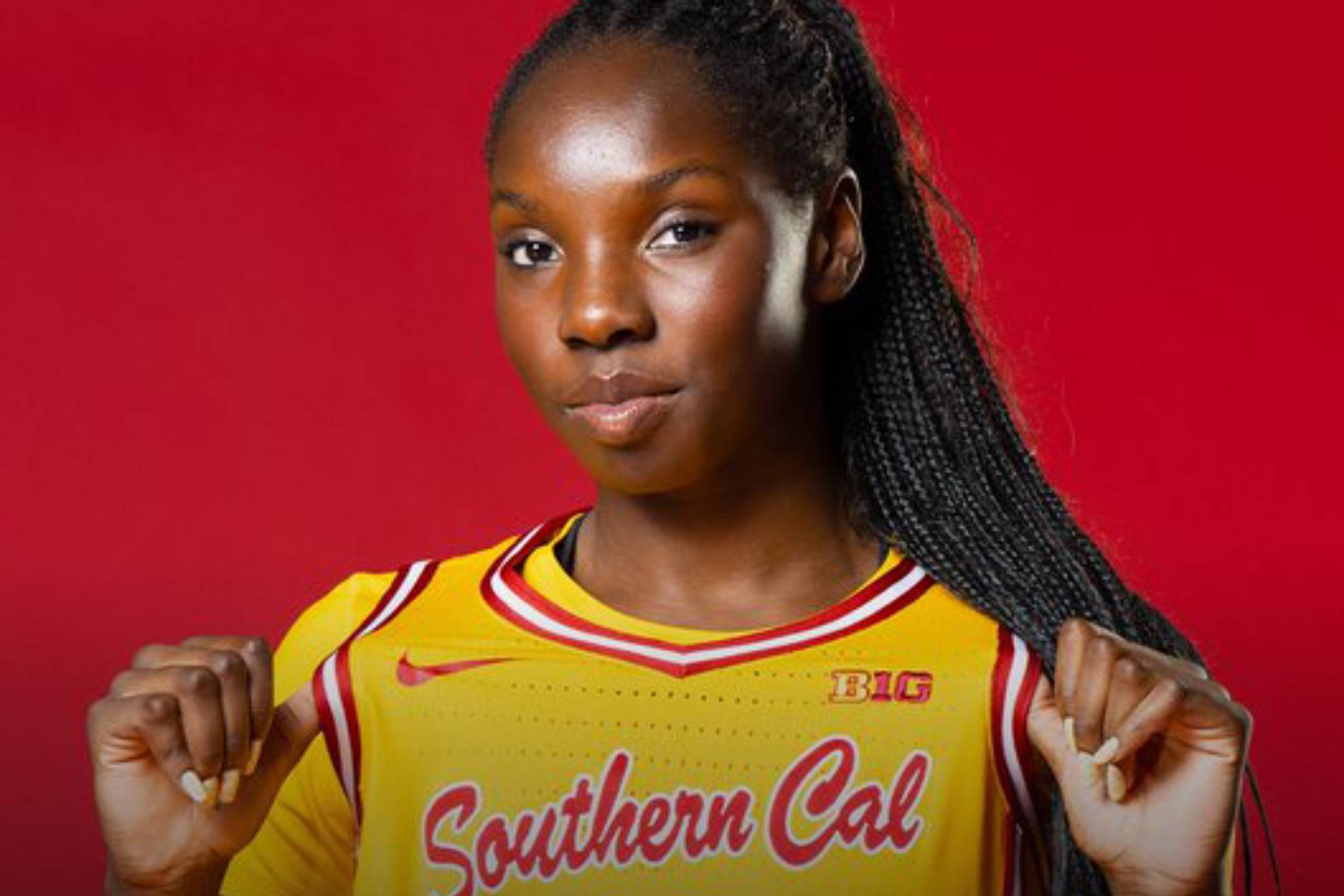 Sara Okeke, la cotizada española de 18 años que machaca, jugará en USC ...