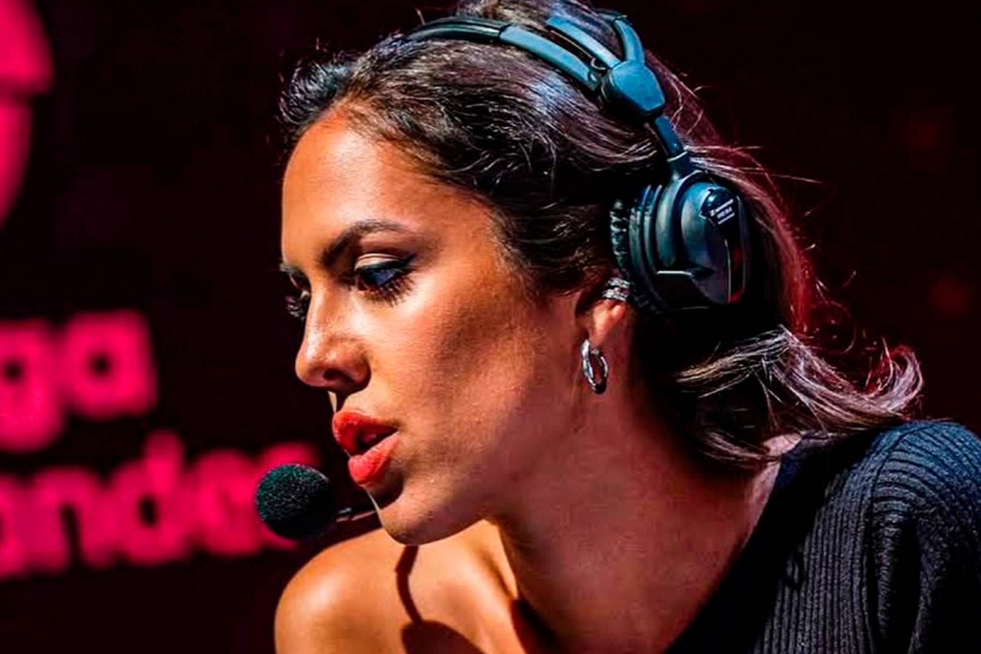 Alba Oliveros, narradora de LaLiga: "Me siguen diciendo cosas horribles"