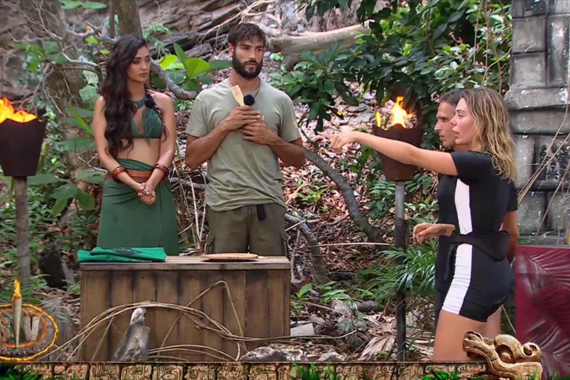 Gerard y Claudia protagonizan una monumental bronca en ‘Supervivientes ...