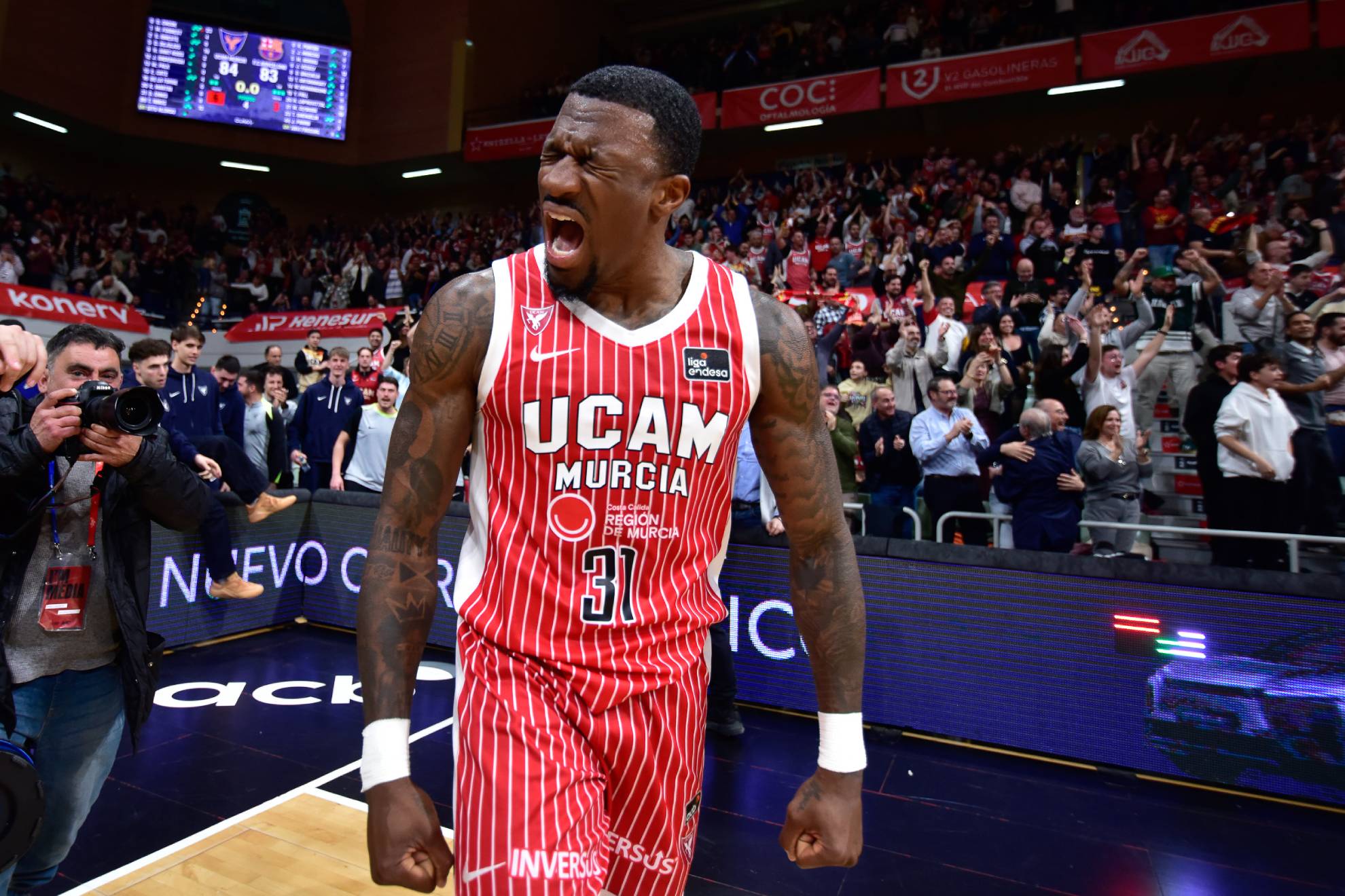 Dylan Ennis y el UCAM Murcia continuarán unidos, al menos, un año más