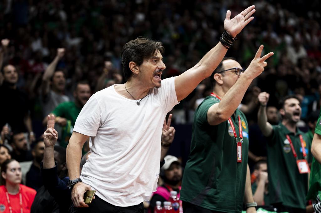 El Panathinaikos sale en defensa de Giannakopoulos
