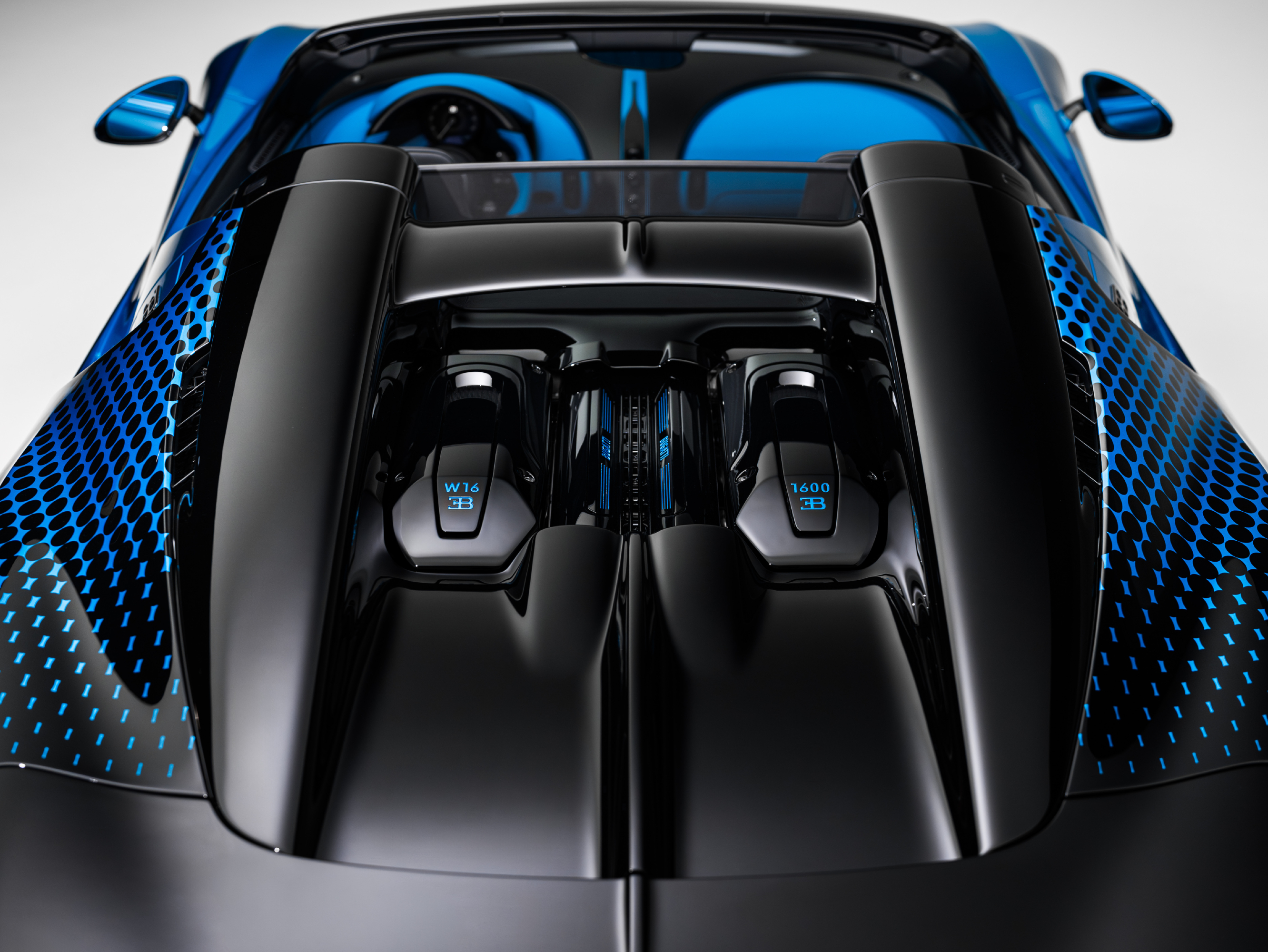 Bugatti W16 Mistral 'Fly Bug': el coche que cambia de color como un insecto