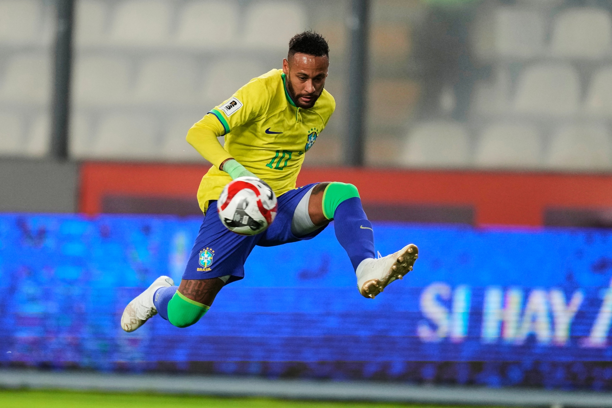Neymar, lesionado: estará tres semanas de baja con Brasil