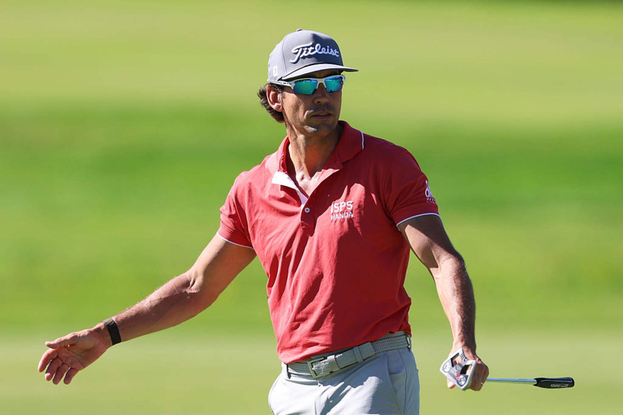 Rafa Cabrera cede terreno en Austria