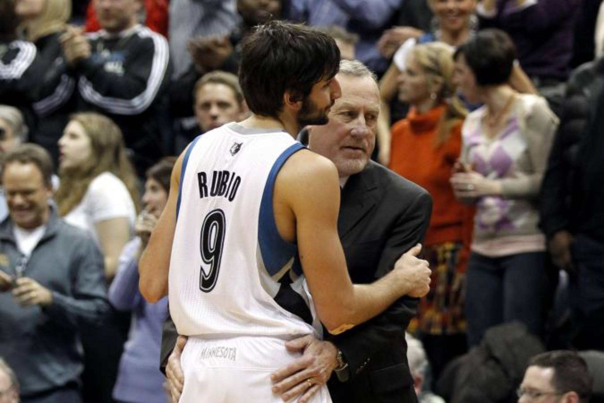 Muere el legendario Rick Adelman, primer entrenador de Ricky Rubio en ...