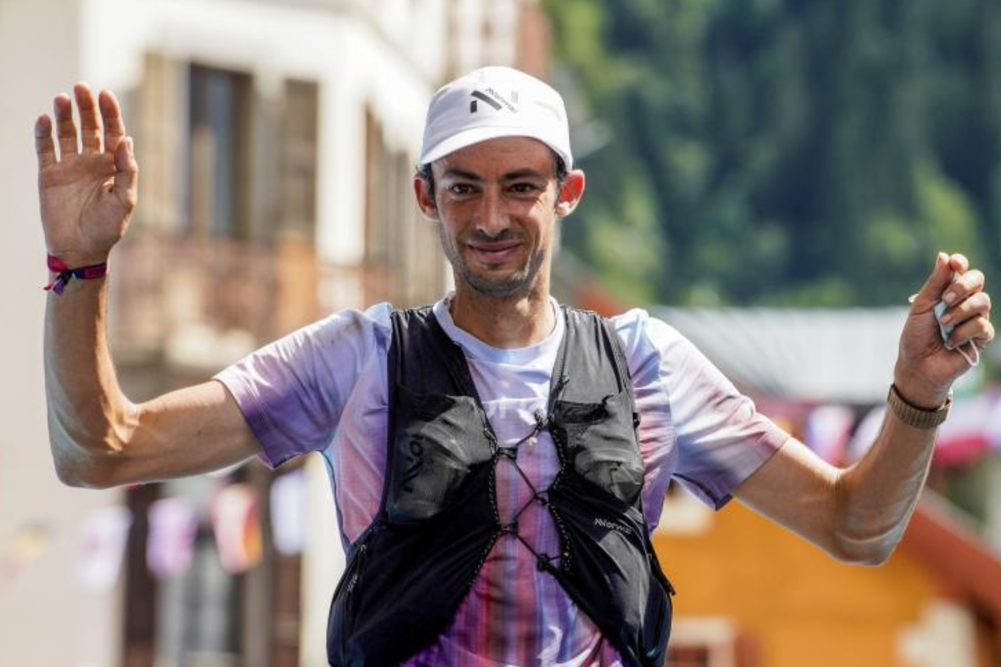 Kilian Jornet y su nuevo reto al desvelar que corre con el menisco roto