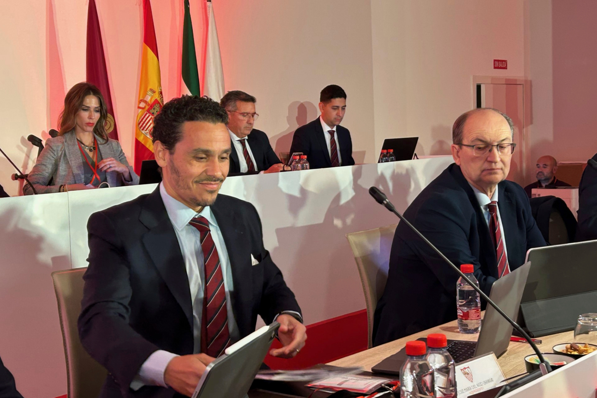 Junta General de Accionistas del Sevilla FC celebrada el 4 de diciembre ...