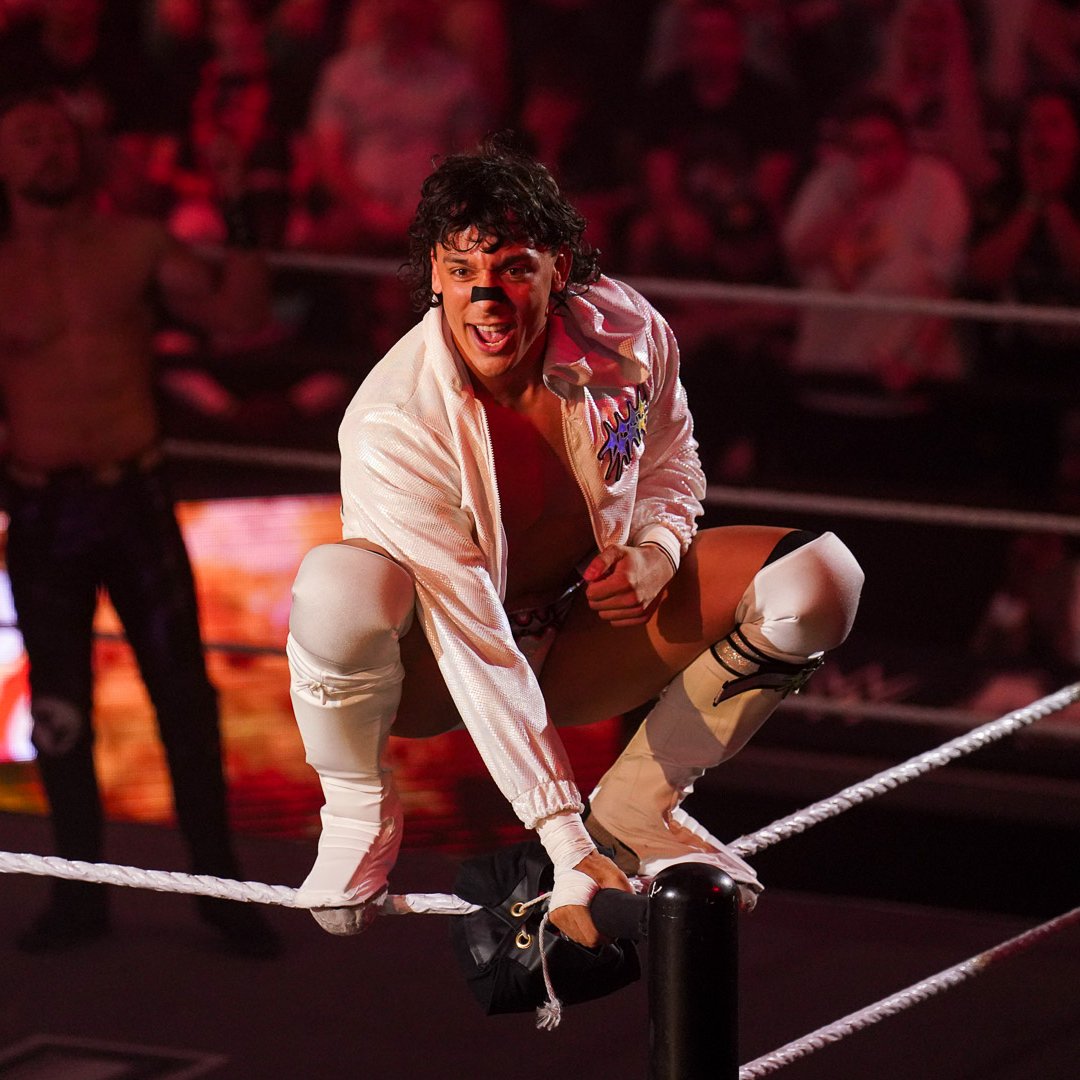 ¡Histórico! Los españoles Axiom y Romeo Moreno, cara a cara en WWE
