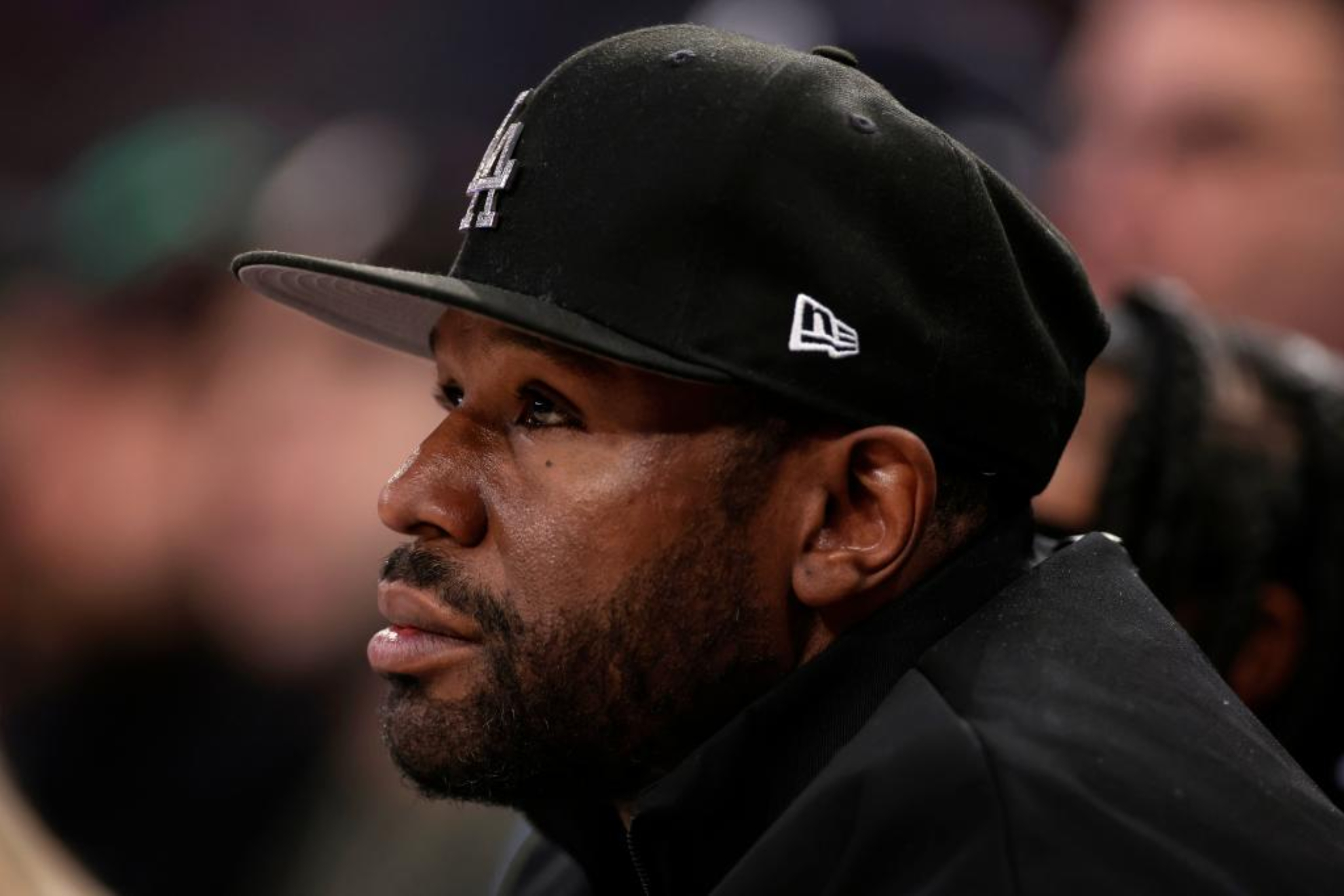 Floyd Mayweather Jr. se enfrenta a varios cargos por delitos graves